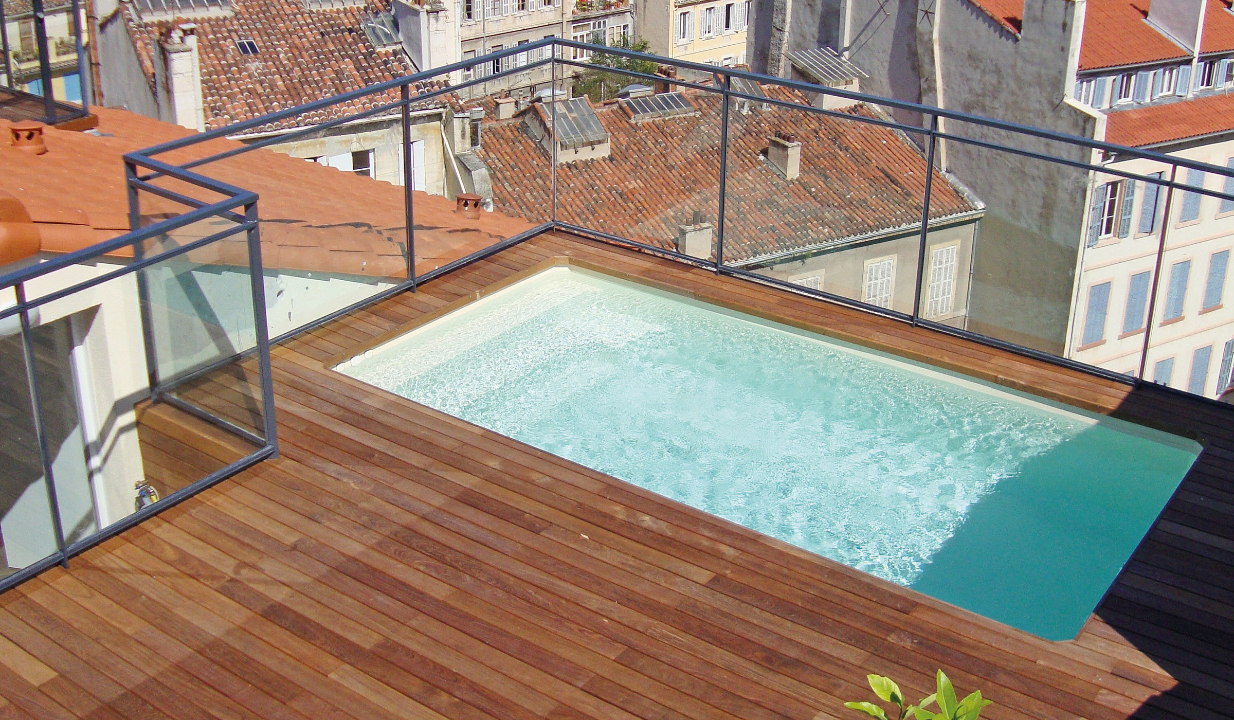 Choisir une piscine monocoque - Côté Piscine